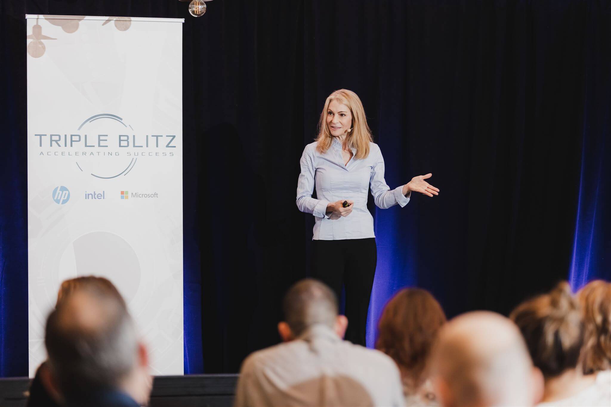 THE TEAM PLAYERS NO ONE SEES - Victoria Labalme